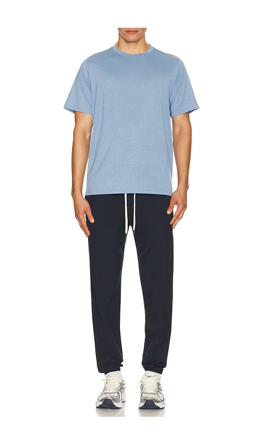 VUORI vuori current tech tee in baby blue.